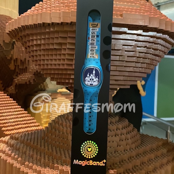 Disney | Accessories | Disneyland Resort Magicband Key Exclusive Disney ...